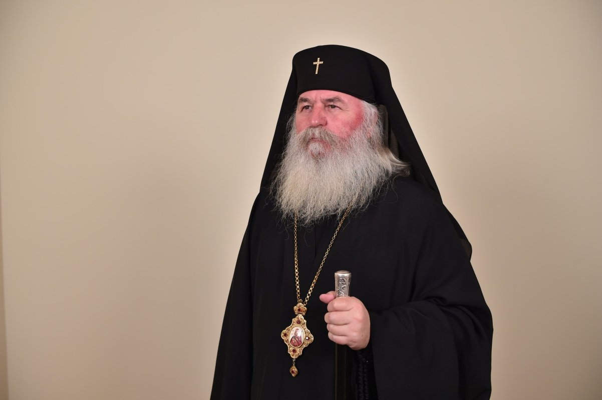 - Autori - Parohia Parcul Călărași, Biserica „Sfinții Împărați Constantin și Elena” și „Sfânta ...